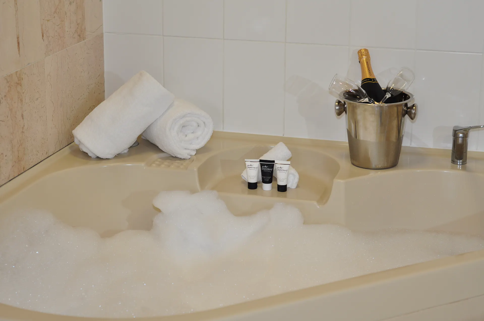 Our Rooms | Accommodation | Pavilion Hotel Canberra
